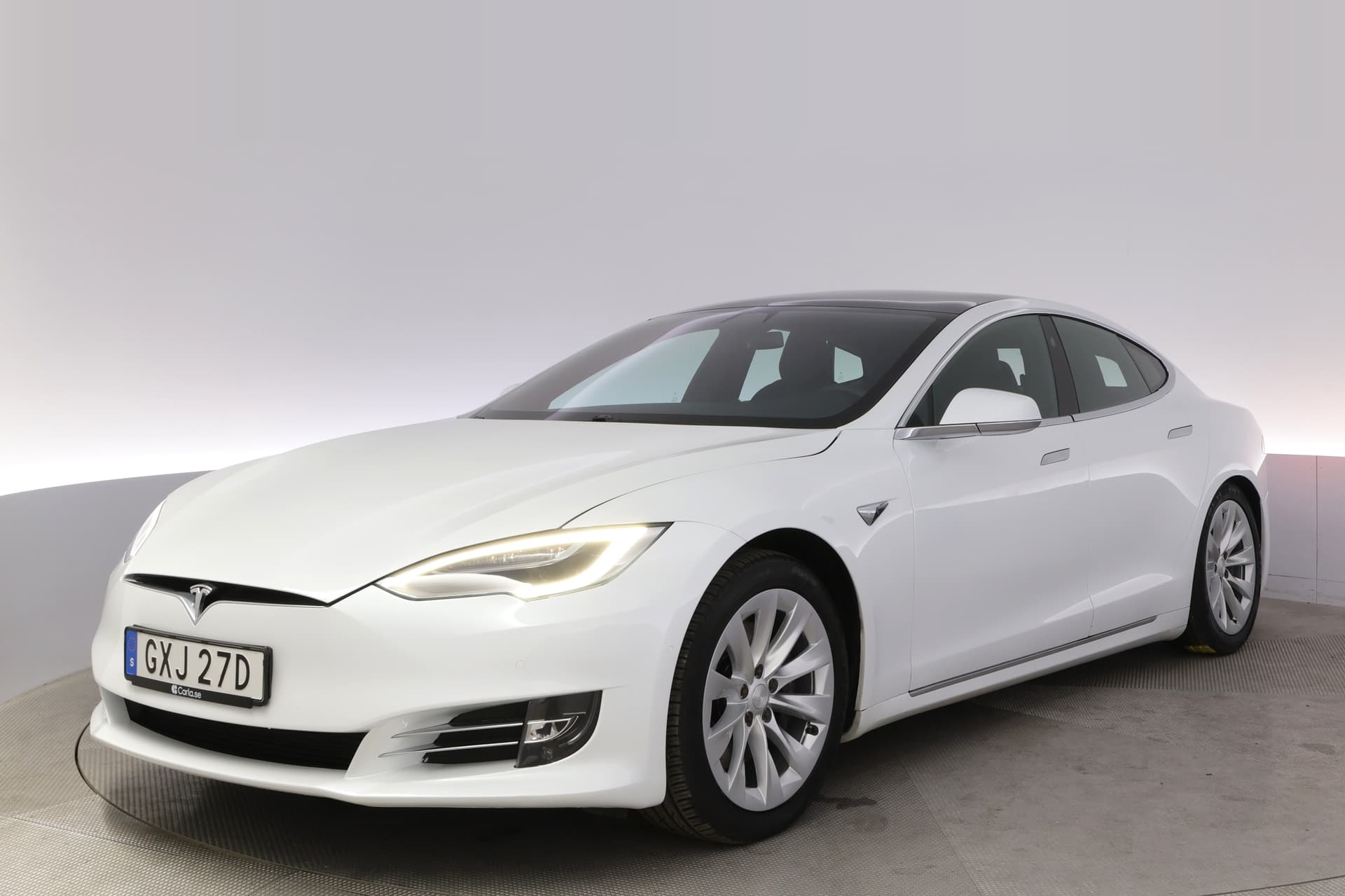 Köp Tesla Model S - Begagnad Tesla Model S | Carla