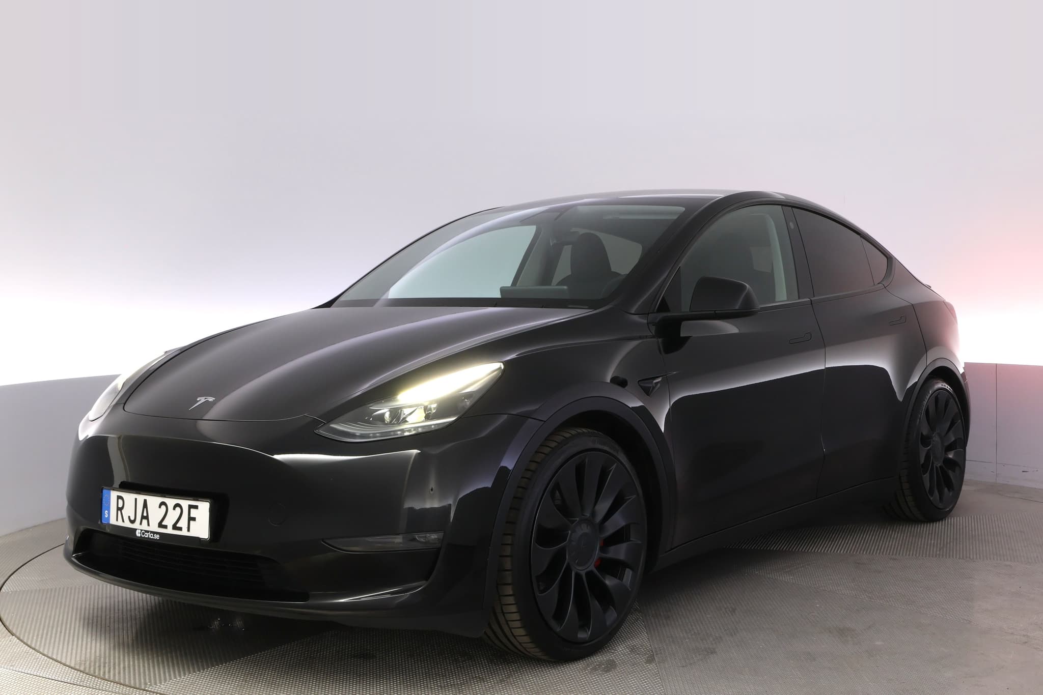 Köp Tesla Model Y till bra pris - Vi har begagnade Tesla Model Y i ...